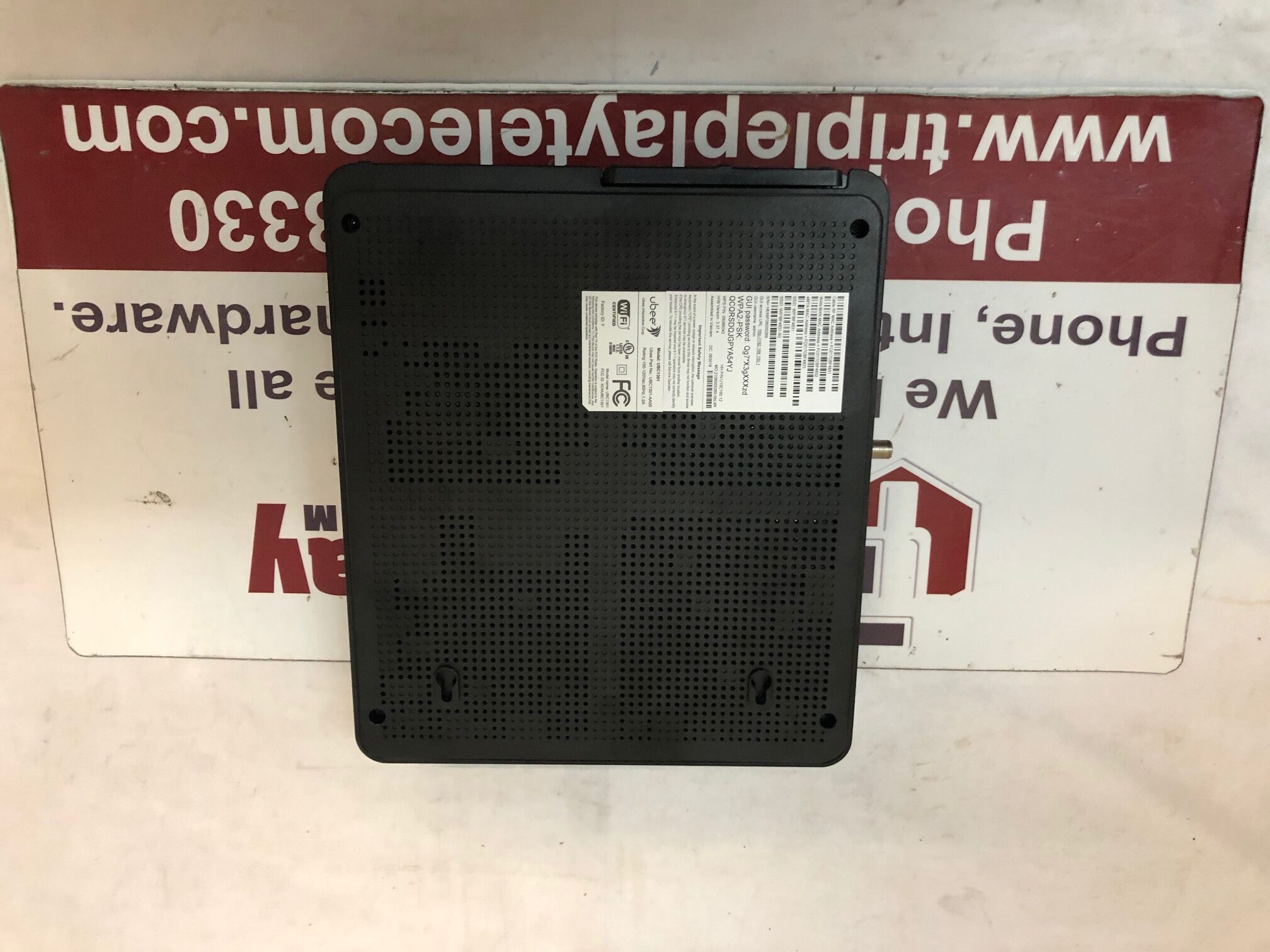 Ubee UBC1301 UBC1301-AA00 Wireless Voice Gateway Modem WiFi Router | eBay